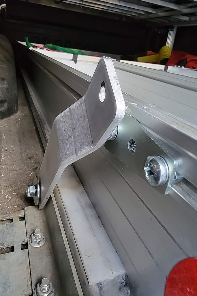 SmartBoxx Tailgate Stop System - TRUCKBOSS Decks